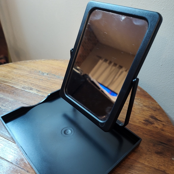 Mary Kay | Makeup | Mary Kay Travel Mirror With A Tray And Mesh Bag Set ...